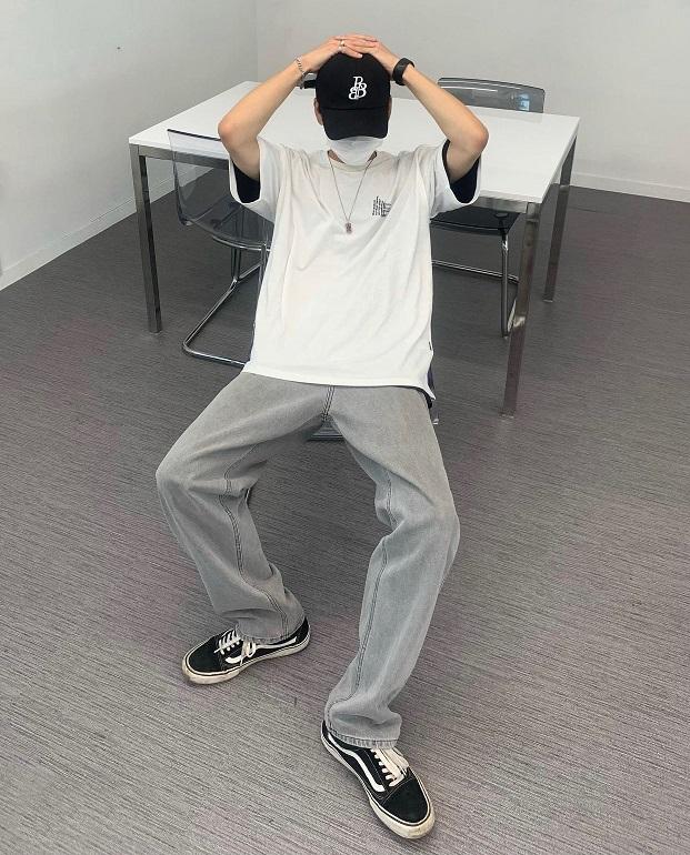 There are several tips on how to wear T-shirts (I’ll give you the ...